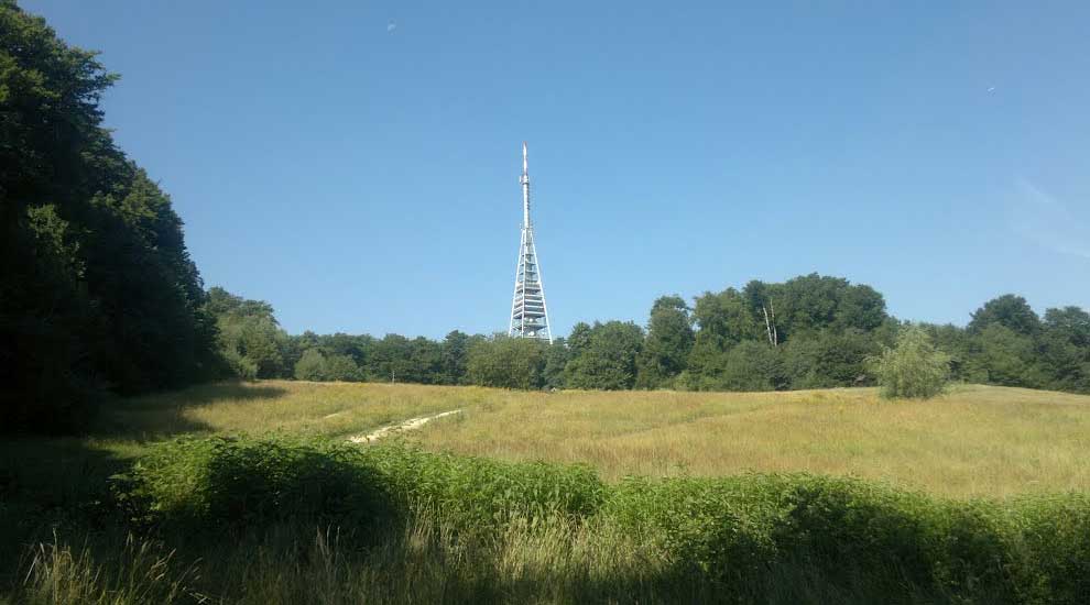 Biely kríž: turistické trasy cyklotrasy výlety » Malé Karpaty